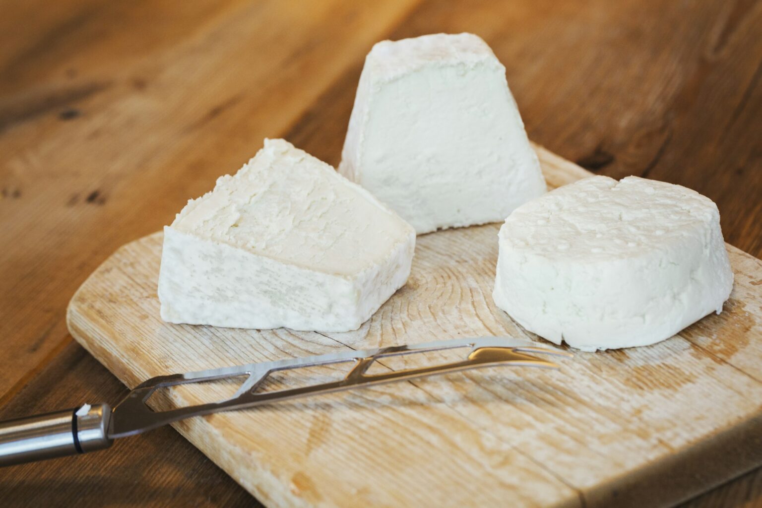 Goat Cheese Nutrition Facts: Health Benefits & Nutritional Value