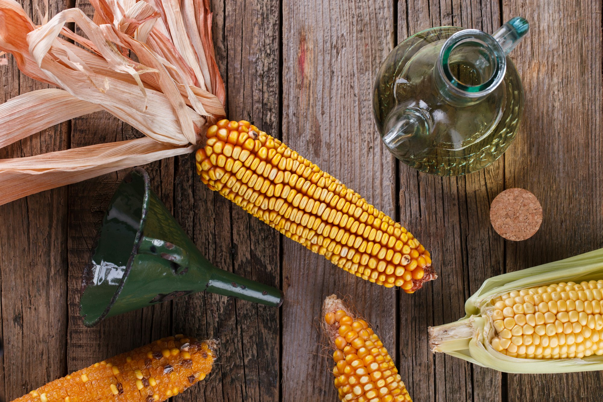 15 Essential Facts About Corn Oil: Health Benefits & Uses