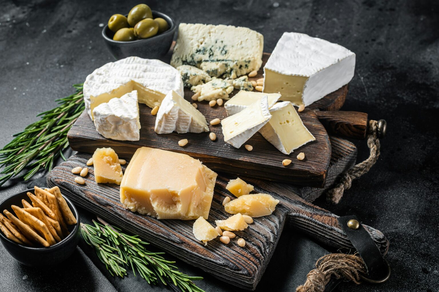 Goat Cheese Nutrition Facts: Health Benefits & Nutritional Value
