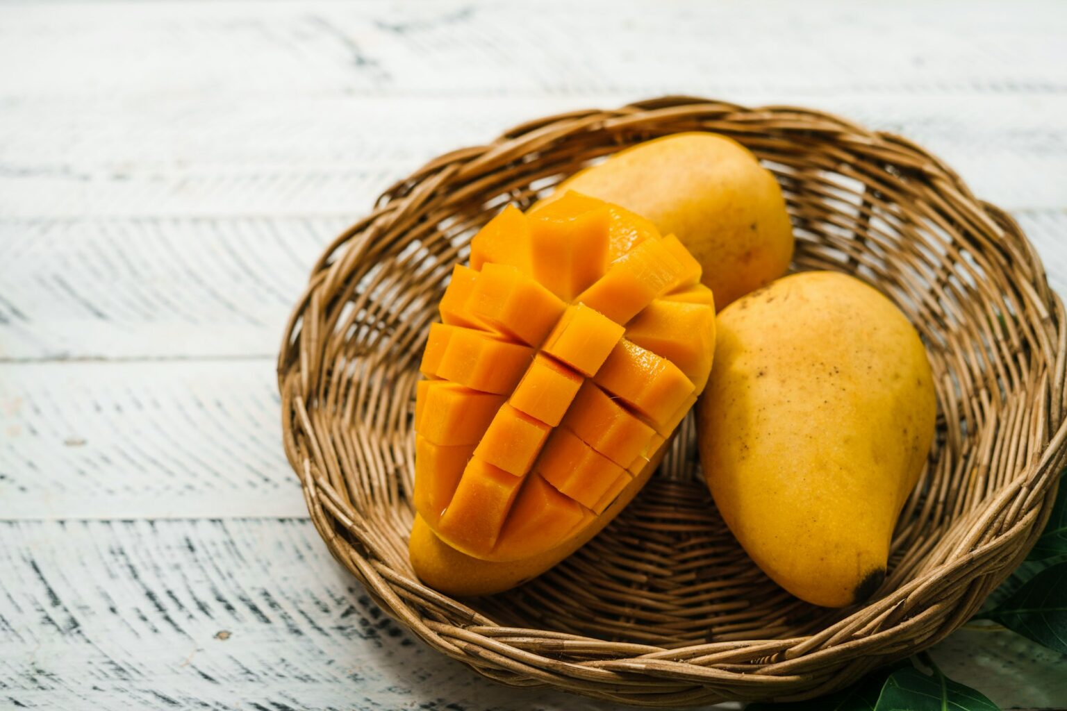 13 Fascinating Facts about Mangoes - Food Facts Hub